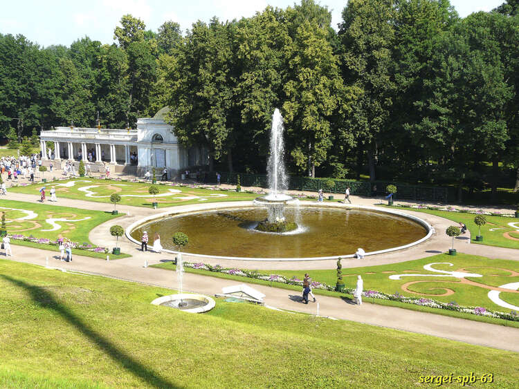 Фонтаны Чаши в Петергофе